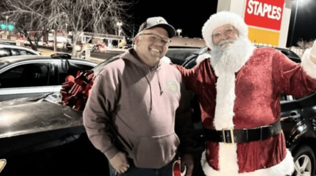 "This Is 100% God": Utah Neighbors Work Together To Provide Christmas ...